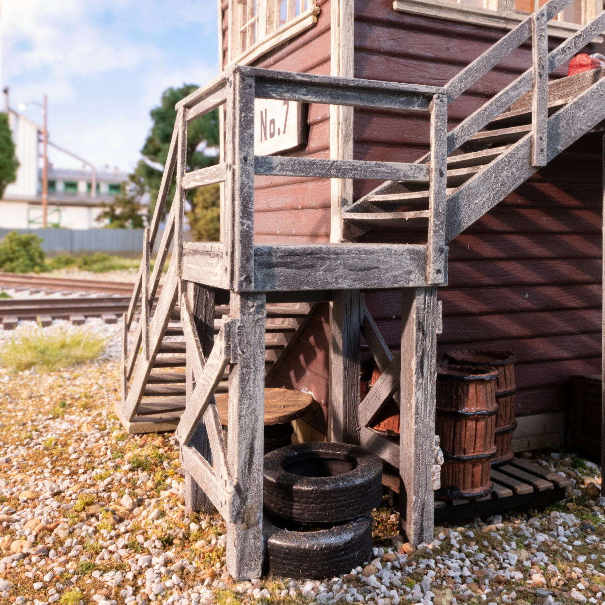 Interlocking Tower - HO Scale - Woodland Scenics